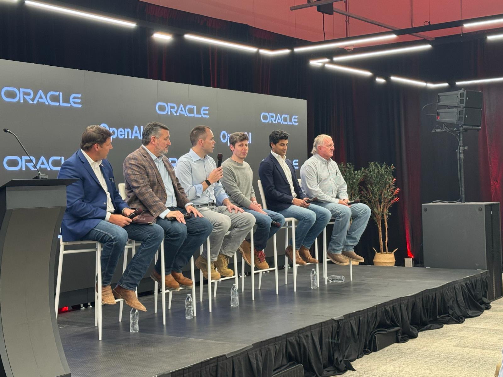 Sen. Cruz Tours Oracle and OpenAI’s AI Data Center in Abilene, Applauds ...